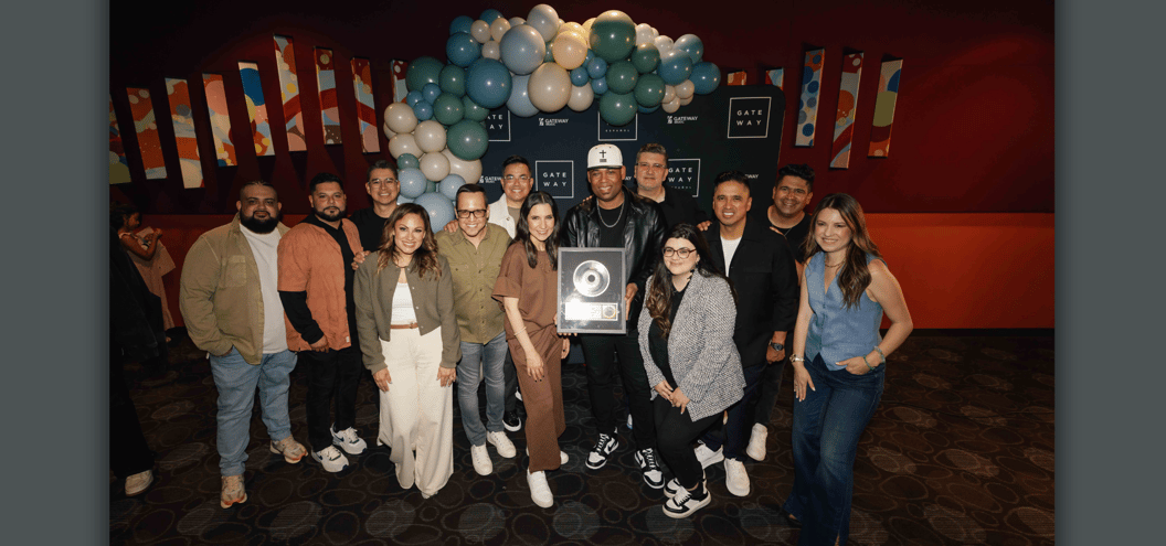 Bethel Music Welcomes Worship Leaders Garett and Kate Serban