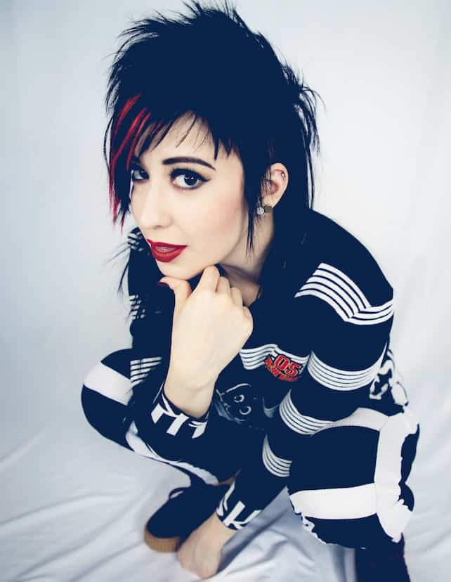 Zahna is "Red For War" With Rockfest Records Solo Debut - The Gospel ...